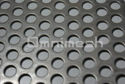 Geperforeerde plaat RVS AISI 316 - Ronde perforatie en driehoekige ...